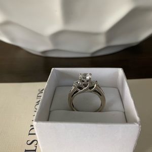 samuel diamonds | Jewelry | White Gold Diamond Ring | Poshmark